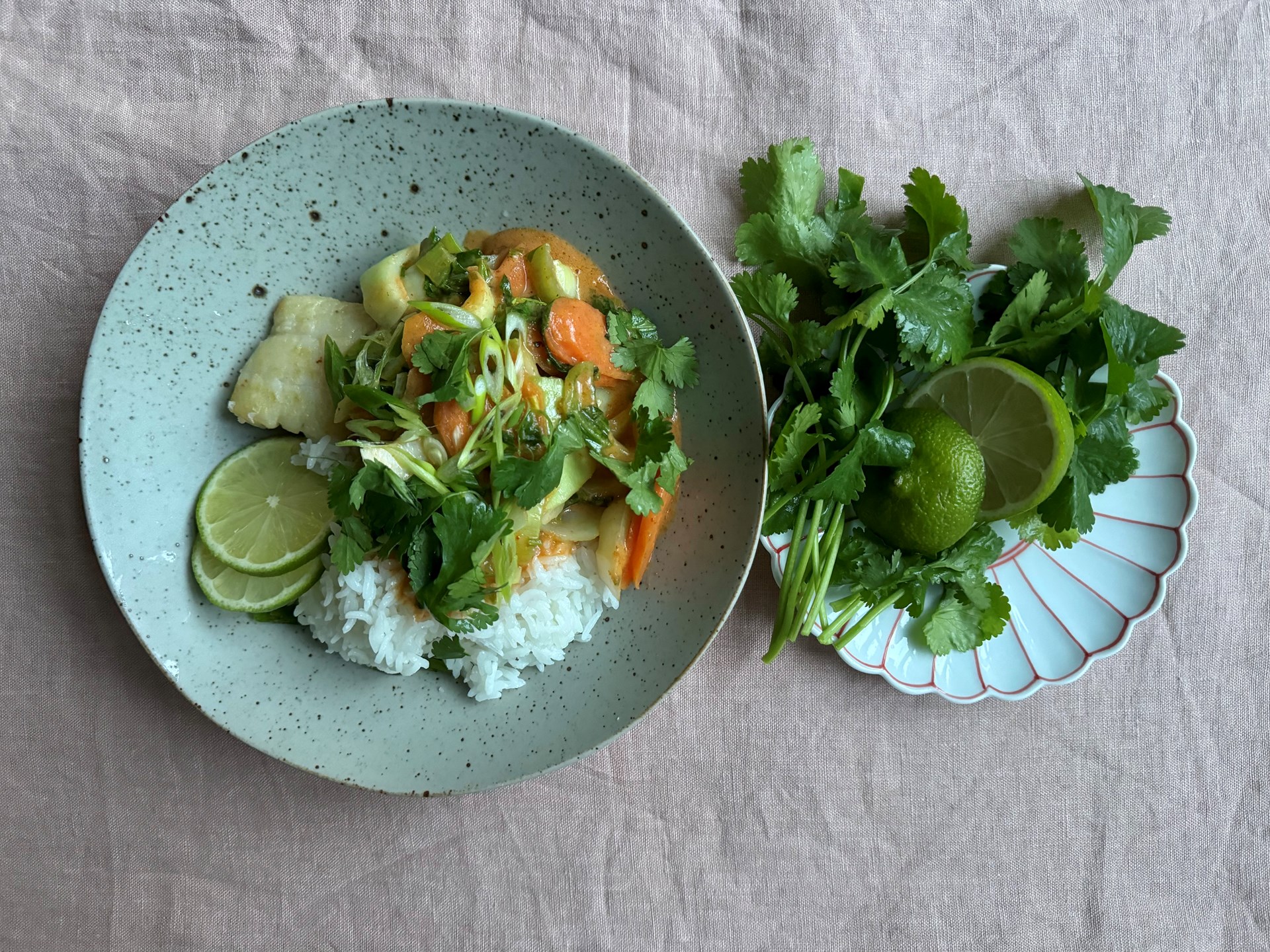 Kuller i rød karry med pak choy og ris - Opskrift fra Skagenfood.dk
