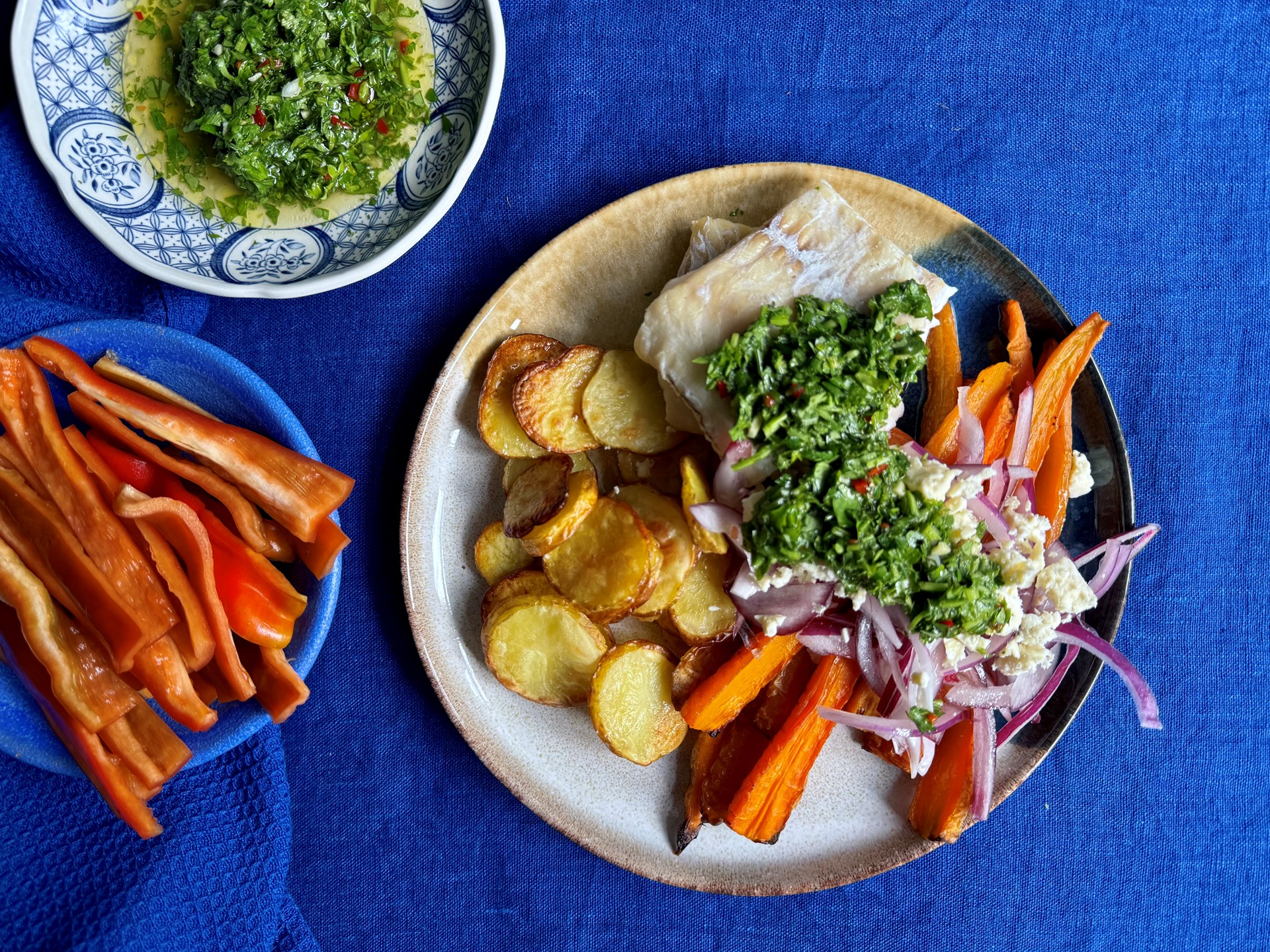 Kulmule med chimichurri og stegte gulerødder med kota - Opskrift fra ...