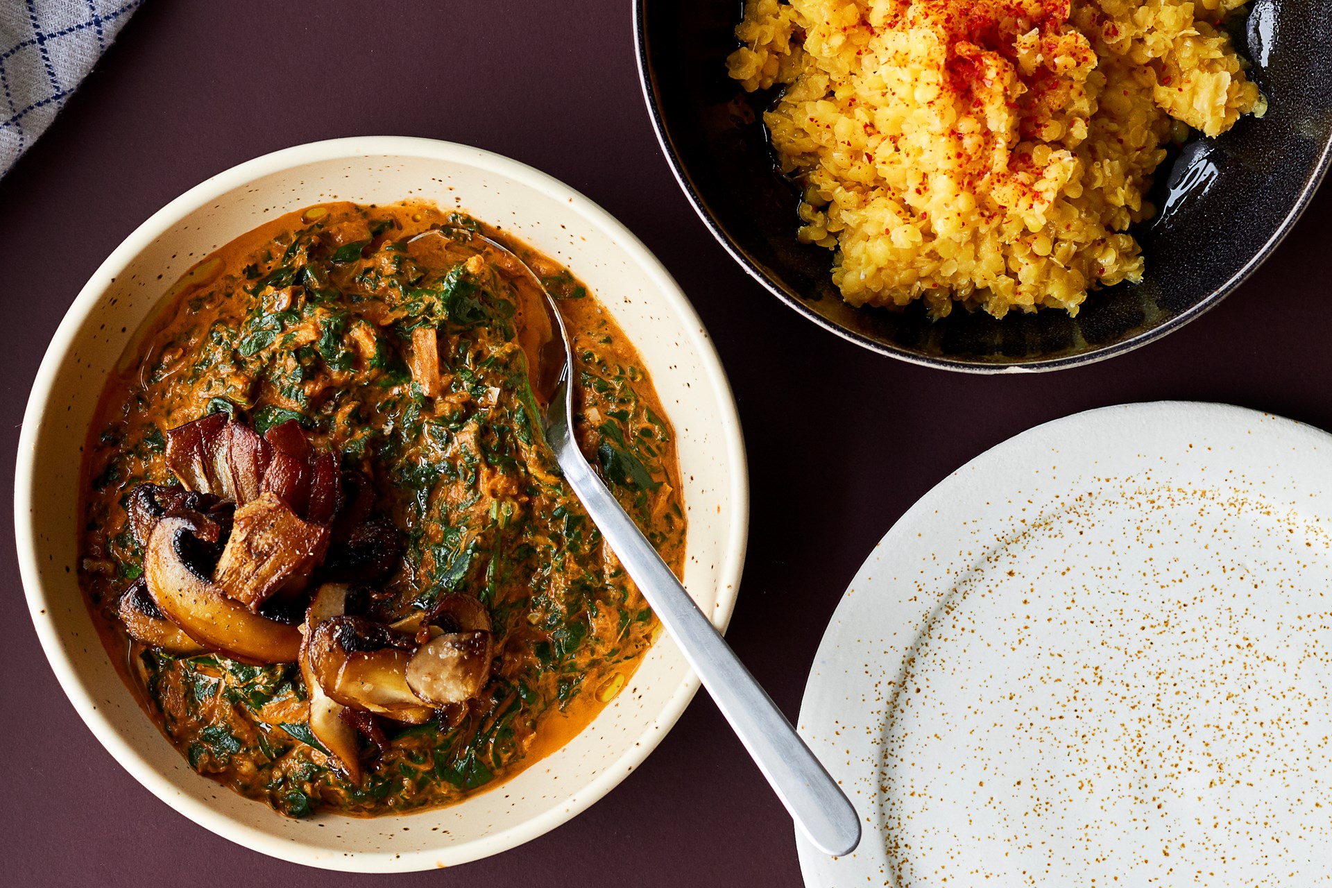 Indisk Saag med røde linser og stegt torsk - Opskrift fra Skagenfood.dk