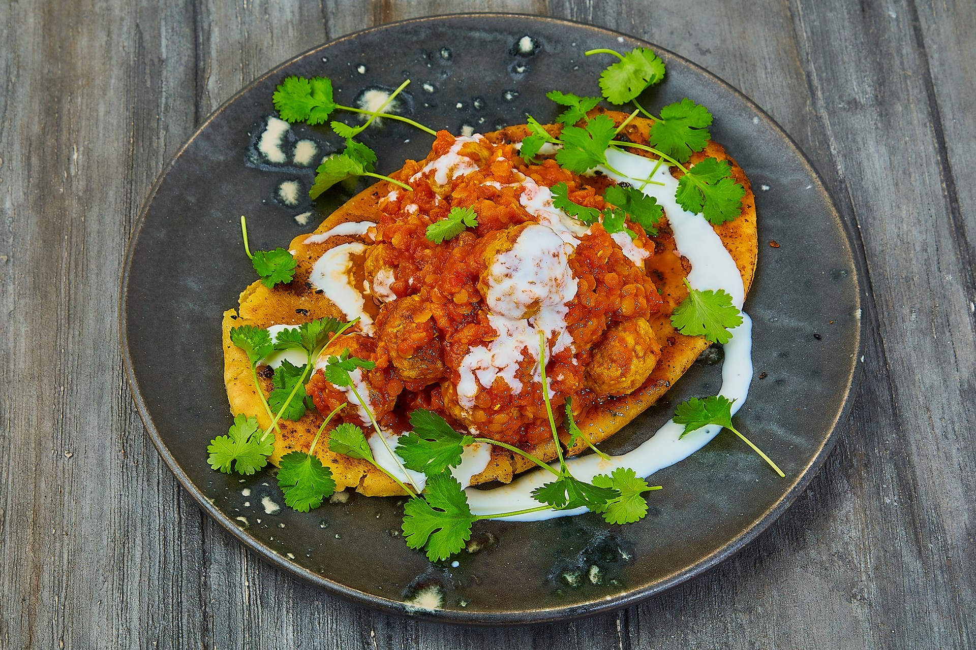 Pakistanske paratha med spicy kødboller & daal - Opskrift fra Skagenfood.dk